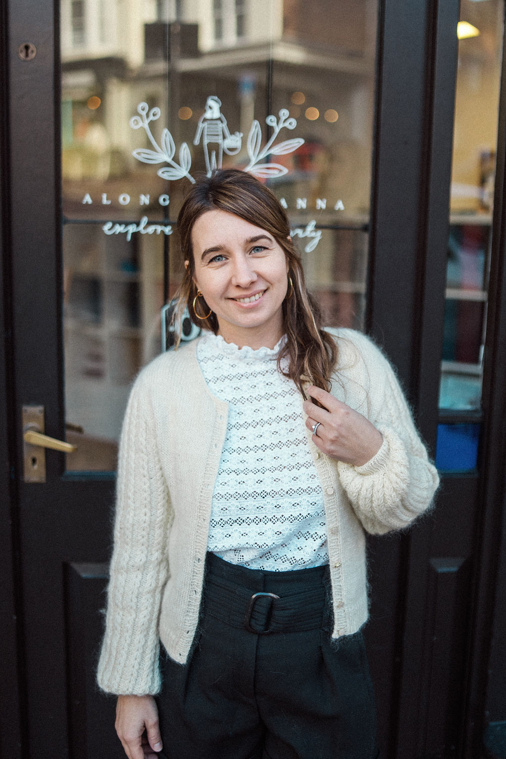 About us - Along Avec Anna